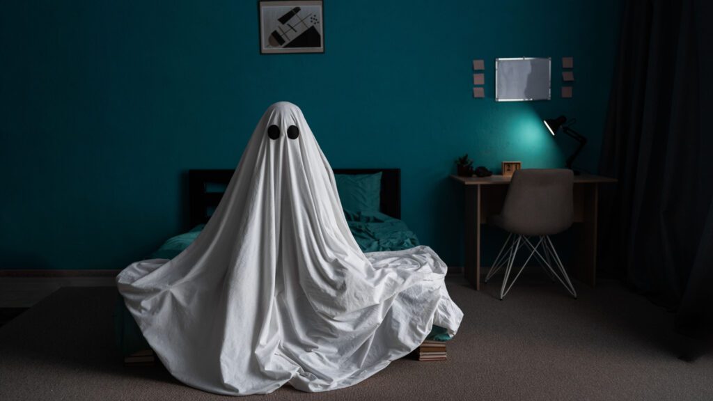 10 Things I've Learned About Ghost Hunting | Ghostly Activities 10 Things I've Learned About Ghost Hunting | Ghostly Activities